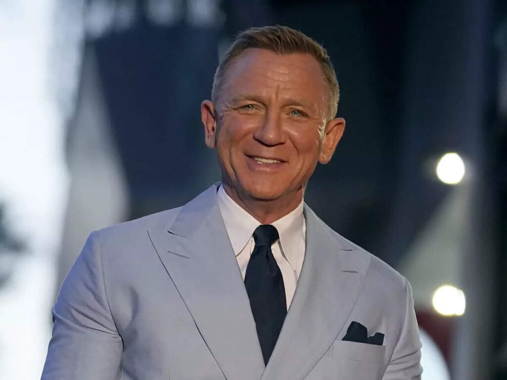 Daniel Craig Height, Age, Wife, James Bond Movies, Biography